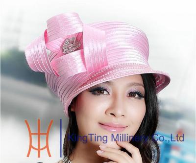 Cina Cappelli della chiesa delle signore della treccia del raso del poliestere con il diamante rotondo della corona, bianco/rosa in vendita