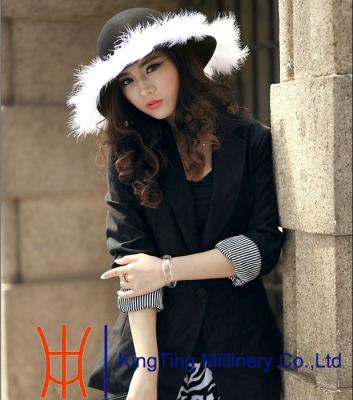 China Handmade 100% Wool Women Church Hats , wool felt top hat with feather brim for sale