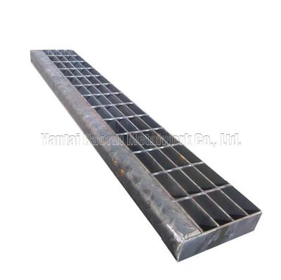 China Black Steel Grating Stair Treads for sale