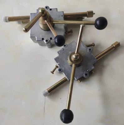 China Dual Control Levers Hydraulic System Throttle Control Lever for Precise Speed Control in Concrete Mixer Trucks for sale