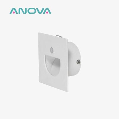 Cina Controllo intelligente PIR luci a LED 62mm Cutout Quadratura luci di scala in vendita
