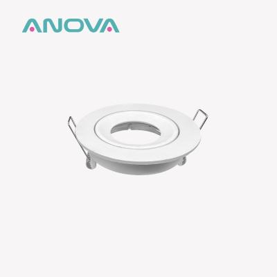 China Architectural Die-Cast Aluminum Recessed Spotlight Frame With 20° Tilt And Bi-Directional Rotation for sale