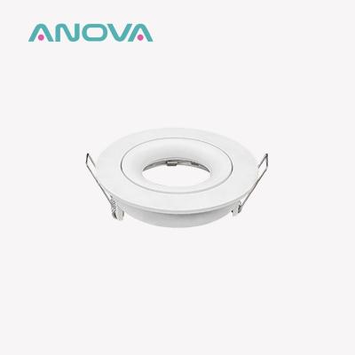 Cina Commercial Lighting Recessed Spotlight Frame With 20° Tilt And Rotating Housing in vendita