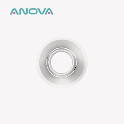 中国 Adjustable Recessed Spotlight Frame With Anti-Glare GU10 For Commercial Spaces 販売のため