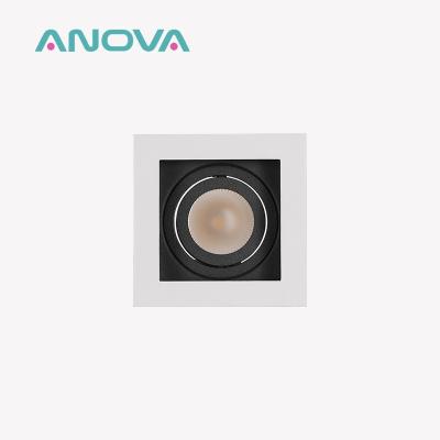 Cina GU10 MR16 Commercial adjustable recessed spotlight downlight frame (Framma di luce a fondo del riflettore a retro) in vendita