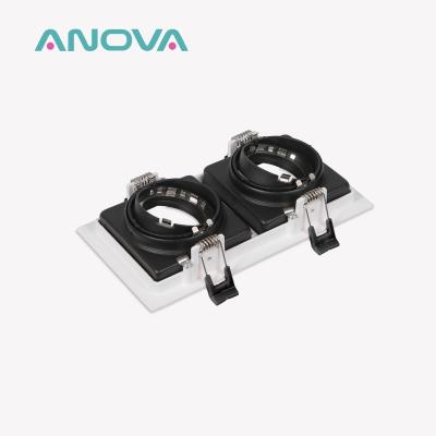 中国 2本頭 GU10 MR16 商用調節可能なリセットスポットライト ダウンライトフレーム 販売のため