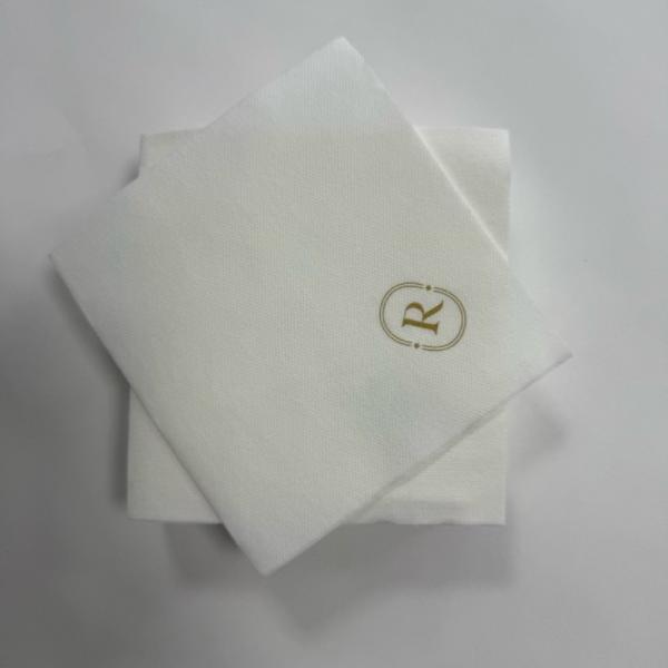 Quality 23*23 Premium White Airlaid Napkins & Cutlery Bags Soft Absorbent Dust Free For Events for sale