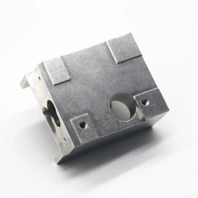 Cina Il CNC su ordine fabbricato su ordinazione dei pezzi meccanici di precisione dell'alluminio di CNC dell'OEM dei prodotti metallici i pezzi meccanici per macchinario in vendita