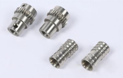 Cina Asse di alluminio lavorante 3 4 5 di CNC del metallo di acciaio inossidabile per la parte su ordinazione della ruota in vendita