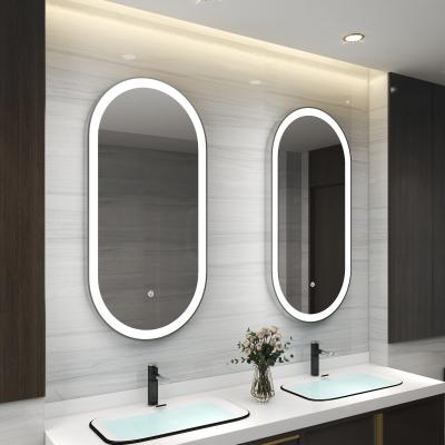 Cina Migliora il tuo bagno con questo specchio a led, telaio in metallo resistente alla ruggine, defogger riscaldato Wifi e touch screen intelligente. in vendita