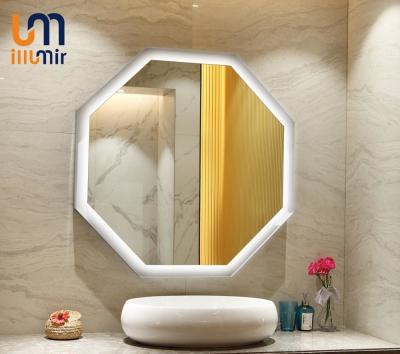 Cina 2700K-6000K Colore chiaro LED Specchio illuminato con elegante design del telaio sospeso in vendita