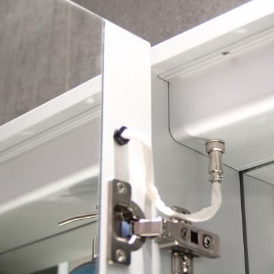 Cina IP44 Grigio argento Anodizzato corpo in alluminio LED Specchiato gabinetto per la casa da bagno in vendita