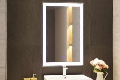 Cina Hotel di lusso vetro display orario montato a parete bagno illuminato trucco led bagno specchio intelligente in vendita