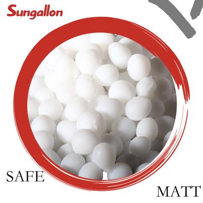 中国 鋳造グレード TPE 原材料 粒 降水なし クラッキングなし 滑らかなイヤホンワイヤケーブル 販売のため