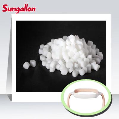 Cina Sicurezza Materiale elastomero TPE morbido TPR Materiale plastico Granuli Colore traslucido opaco in vendita