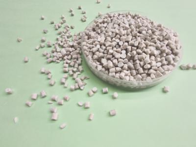 중국 OEM 목재 분말 함유 폴리프로필렌 플라스틱 곡물 TPE 엘라스토머 물질 FDA 177에 적합합니다.1520 판매용