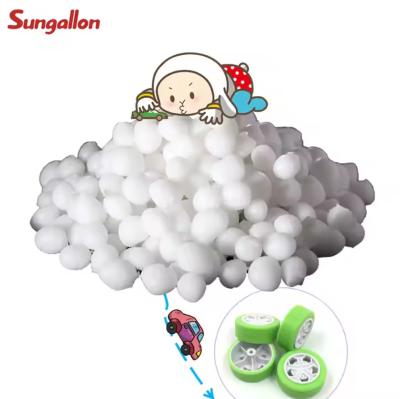 中国 TPE TPR 原材料 耐久性のある防滑柔らかいゴム プラスチック用オモチャ車用タイヤのための粒子ペレット 販売のため