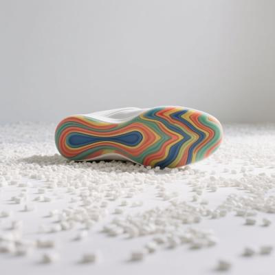 Chine Granulés TPE recyclables de dureté et couleur personnalisées, haute résistance à la traction et élastiques pour semelles de chaussures à vendre