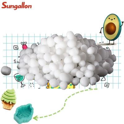 China Recyclable TPE TPR Granules with High Elasticity Adjustable Hardness for Custom Ice Trays for sale