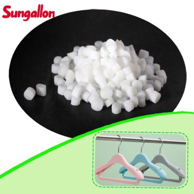 China Reliable TPE TPR Thermoplastic Rubber Granules Scratch Resistant for Hanger Overmolding for sale