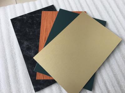 China Painéis compostos de alumínio do metal do revestimento triplo com espessura 35um da pintura à venda