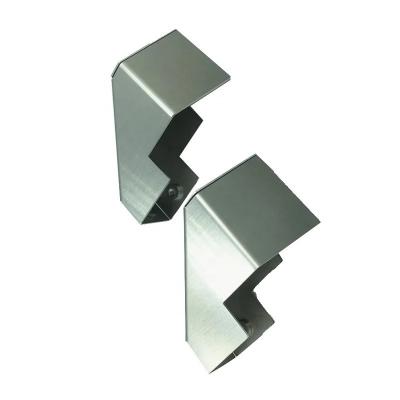 China Fabrication Curved Custom Stainless Steel Sheet Metal Stamping Parts OEM ODM Te koop
