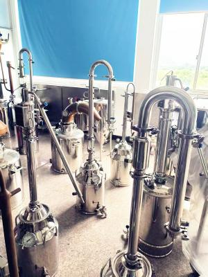 Cina Apparecchiature di distillazione in acciaio inossidabile da 50 litri per la produzione di brandy, whisky e rum in vendita