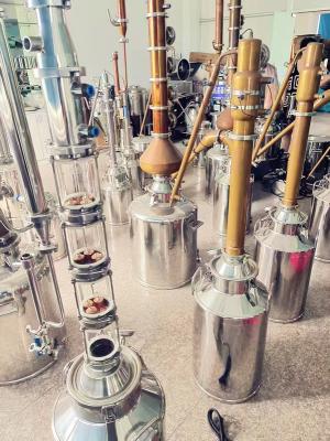 Cina Apparecchiature di distillazione in acciaio inossidabile da 50 litri per la produzione di brandy, whisky e rum in vendita