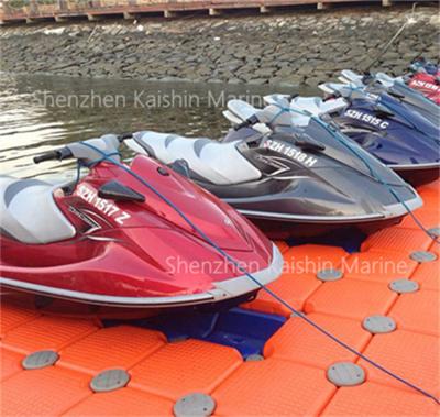 Cina Miodesopsie a forma di V di cubi del pontone dell'HDPE singole dell'ascensore di plastica del crogiolo per Jet Ski in vendita
