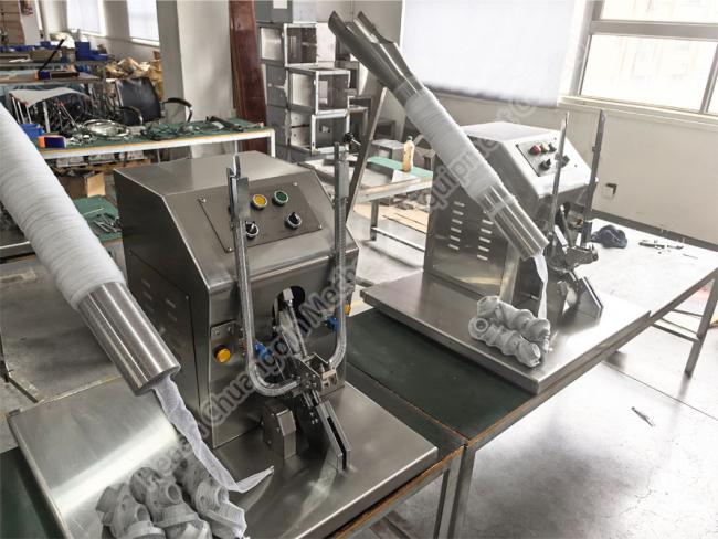 Side view of mesh bag packaging machine