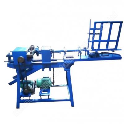 Cina Macchine agricole automatiche da 220V, attrezzi per la fattoria, taglierina a bobina, macchina per la creazione di perline di legno in vendita