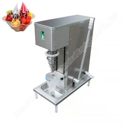 Cina Macchine alimentari industriali ODM Swirl Fruit Nuts Ice Cream Gelato Mixer Machine in vendita