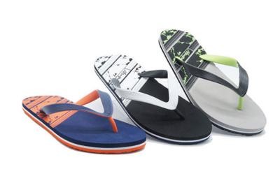 Cina Sandalo del PVC di EVA Unique Beach EVA Flip Flop Splicing Style Insole per l'uomo in vendita