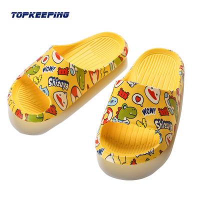 Cina Il tallone aperto sveglio EVA Foam Yezzy Slippers dei bambini in vendita