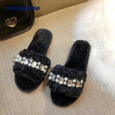 Cina Pantofole all'aperto decorative della pelliccia di Diamond Jewelry per le donne in vendita
