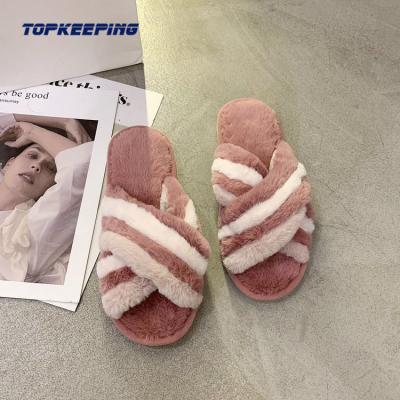 Cina Pantofole simili a pelliccia delle donne del tallone della pelliccia aperta del Faux per l'inverno in vendita