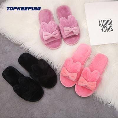 Cina L'arco multicolore della pelliccia del tallone piano fa scorrere le scarpe per le donne in vendita