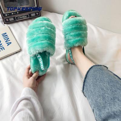 Cina Le pantofole simili a pelliccia delle donne del PVC Outsole ODM/dell'OEM per l'inverno in vendita
