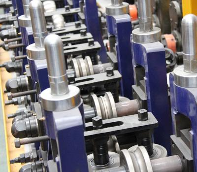 Cina linea quadrata tubo industriale del laminatoio per tubi di 220/380V 50mm che fa macchina in vendita
