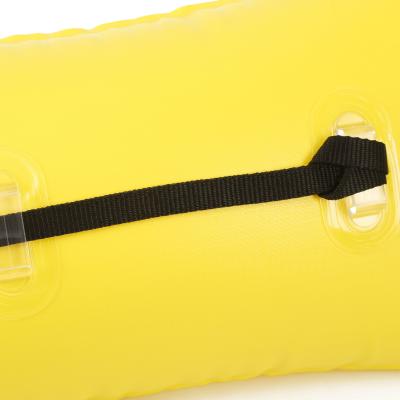 Cina Boa di galleggiamento gonfiabile leggera di nuoto dell'indicatore dell'open water della boa di nuotata di sicurezza di stoccaggio del PVC in vendita