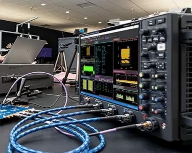 Uxr1104b Infiniium Uxr-Series Oscilloscope: 110 GHz, 4 Channels