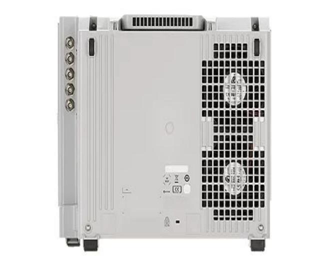Uxr1102b Infiniium Uxr-Series Oscilloscope: 110 GHz, 2 Channels