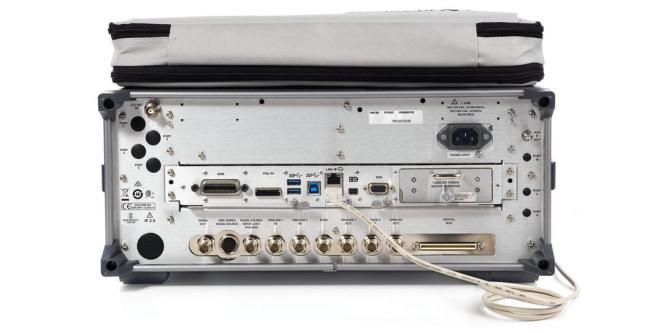 N8973b Noise Figure Analyzer, 10 MHz to 3.6 GHz, Multi-Touch