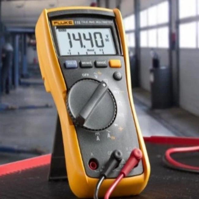 Fluke 115 Field Technicians Digital Multimeter