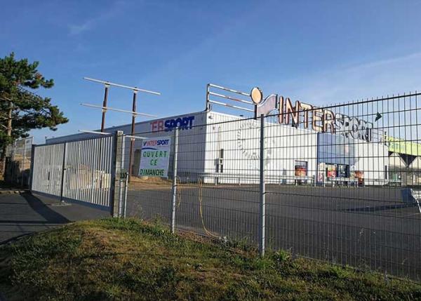 Quality Sustainable Pvc Coated 3d Curved Welded Wire Mesh Fence Panel barricade fence for sale