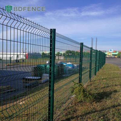 China Easy Installation Garden Security Perimeter Customized 3D Curved Iron Wire Mesh Fence Peach Shape Post Fencing for sale