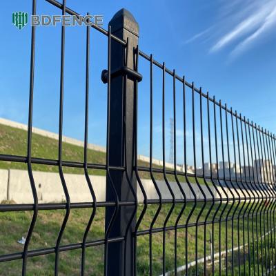 China Easily Assembled Powder Coated 3d Security Welded Wire Mesh Fence V Curved Wire Fence for sale