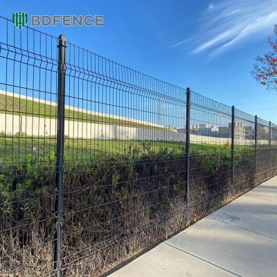 China Easily Assembled Powder Coated 3d Security Welded Wire Mesh Fence V Curved Wire Fence for sale