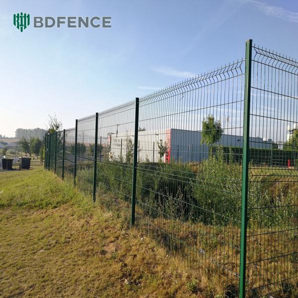 Quality 4 X 4 Outdoor Garden Metal 3D Fencing Welded Wire Mesh 3D Fence With Low Carbon for sale