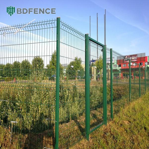 Quality 4 X 4 Outdoor Garden Metal 3D Fencing Welded Wire Mesh 3D Fence With Low Carbon for sale